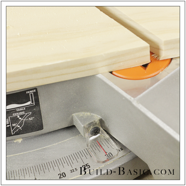 Build a DIY Round Mirror Frame ‹ Build Basic