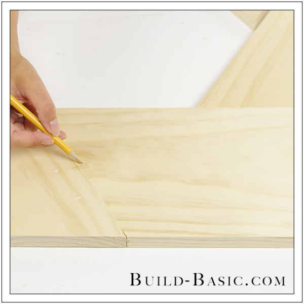 Build a DIY Round Mirror Frame ‹ Build Basic