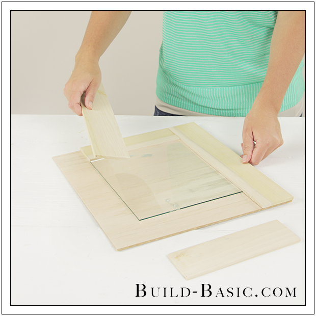 Build a DIY Burlap Photo Frame - Build Basic